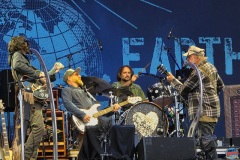 Neil Young implacable, ruidoso, delicado e irregular en Stuttgart ...