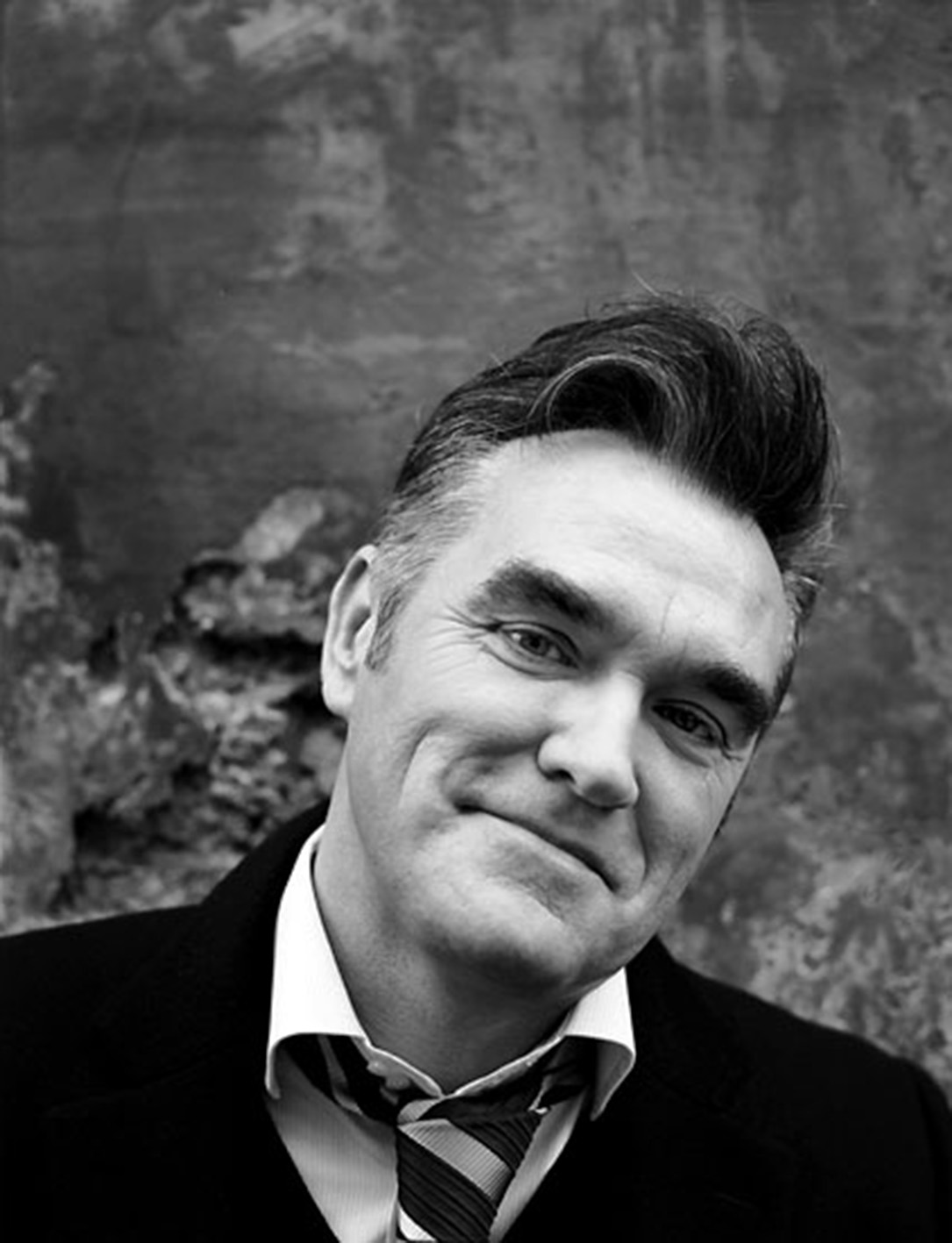 Morrissey 54 años, The More You Ignore Me, The Closer I Get! - Dirty ...
