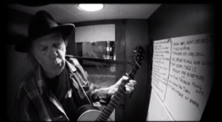 "Needle Of Death", nuevo vídeo de Neil Young - Dirty Rock Magazine