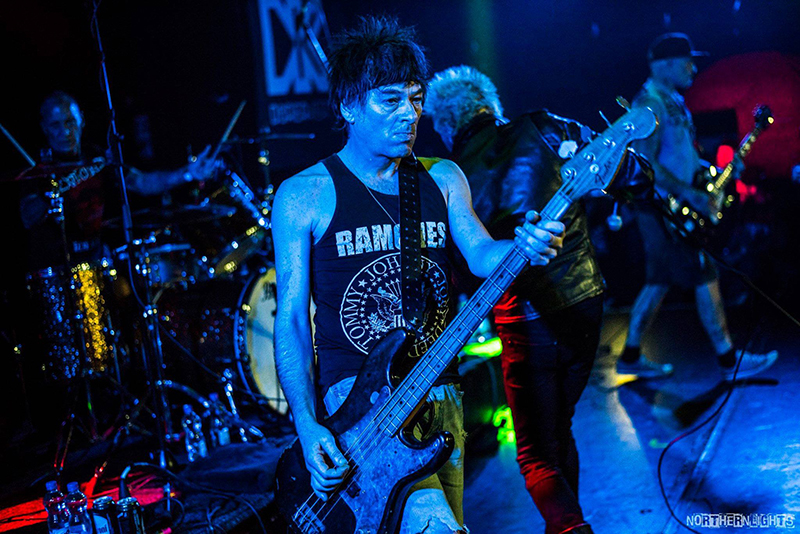 Adiós a Mickey Cole, bajista de GBH y Dead Wretched & Sister Automatic ...