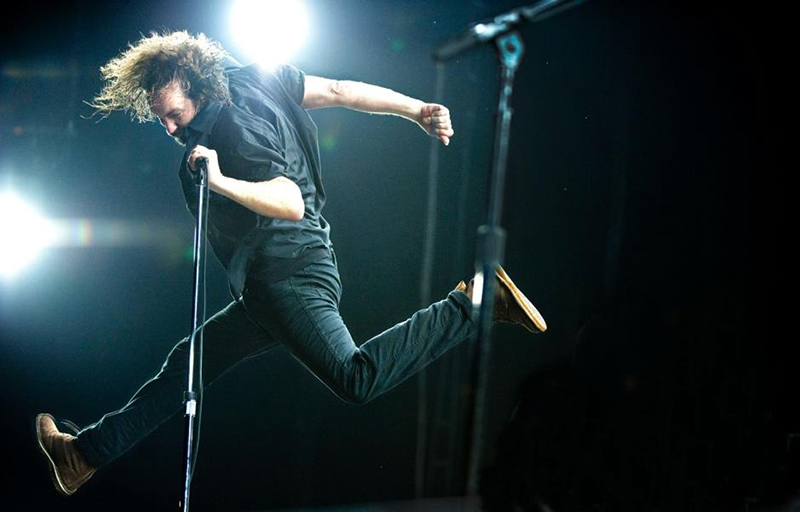 Eddie Vedder anunciará conciertos en Madrid y Barcelona - Dirty Rock ...