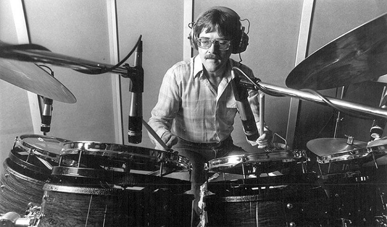 Adiós al Swamper y cofundador de Muscle Shoals Sound Studio, Roger ...