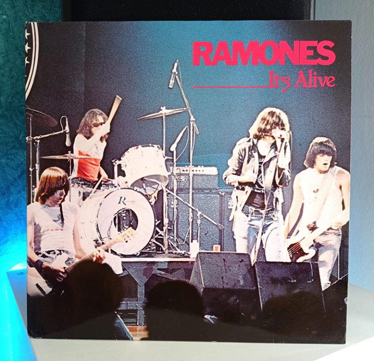 Ramones – It's Alive - Dirty Rock Magazine