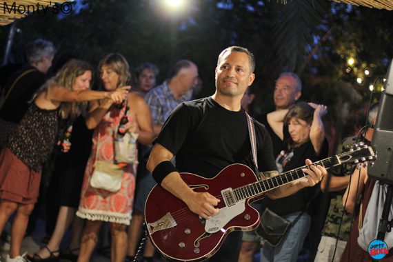 Anna Dukke, Ocho mil pasos - Dirty Rock Magazine