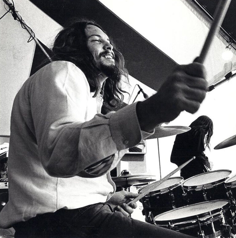 Adiós a Greg Elmore - Dirty Rock Magazine