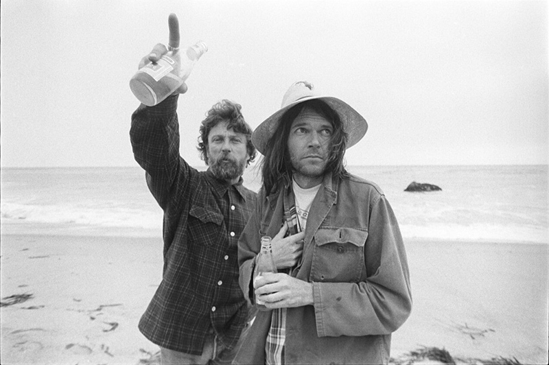 Adiós a Gary Burden, diseñador de portadas de discos de Neil Young ...