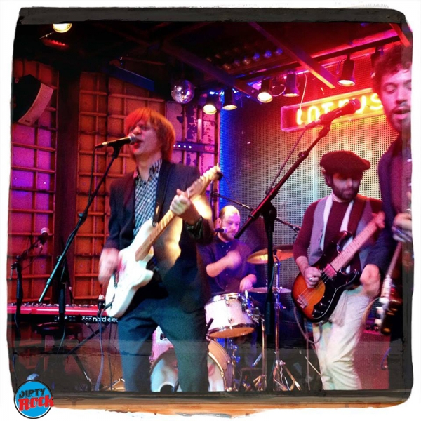 Colorama y John Stammers en el décimo aniversario de RadioCity discos ...